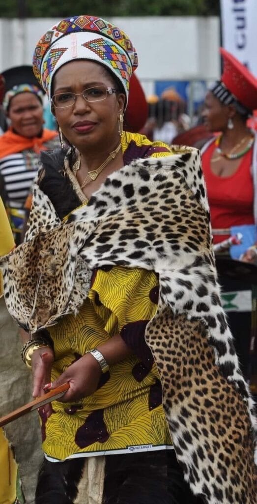 Mysterious deaths hit hard South Africa's Zulu royal family as Queen ...
