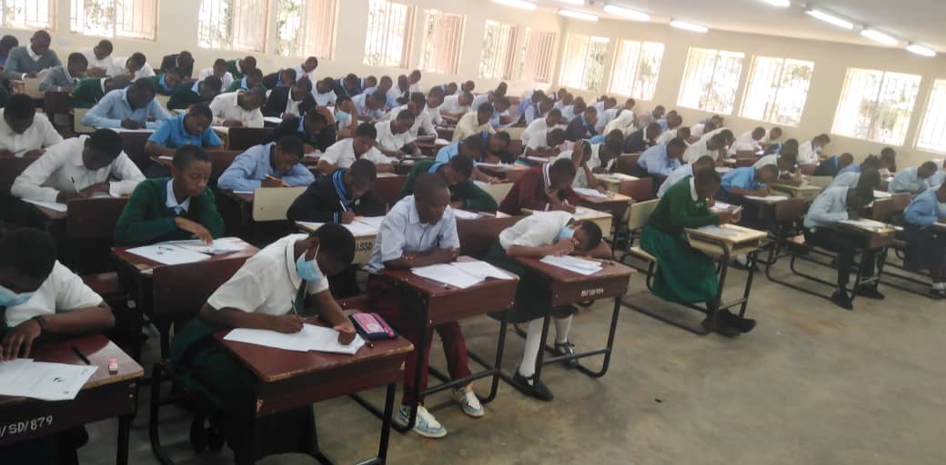 Old Mutual's 2022/23 Mathematics Olympiad grand prize presentation on ...